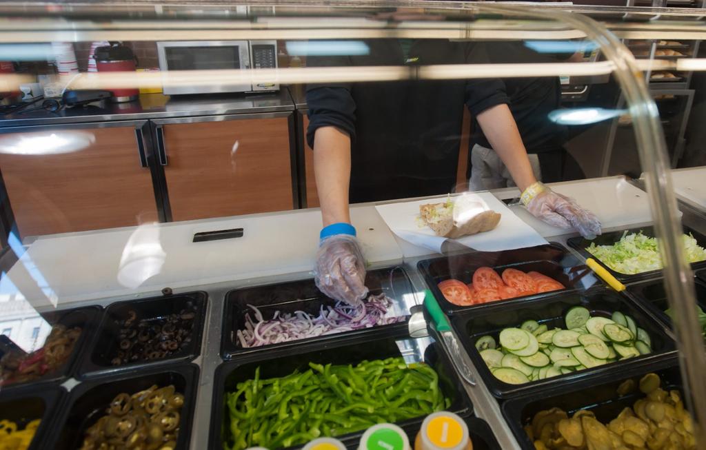 Subway Worker Shot Over 'Too Much' Mayonnaise