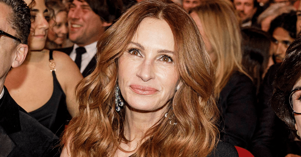 Julia Roberts Accused of 'Snubbing' Late Half-Sister on Death Anniversary