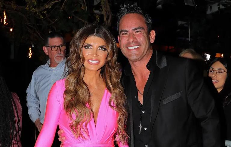 ‘RHONJ’ Star Teresa Giudice’s Pals Concerned After Her Husband's Ex ...