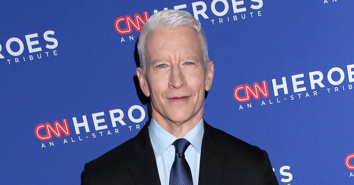 Anderson Cooper 'Inks New Deal' With CNN as Network's Ratings Plummet
