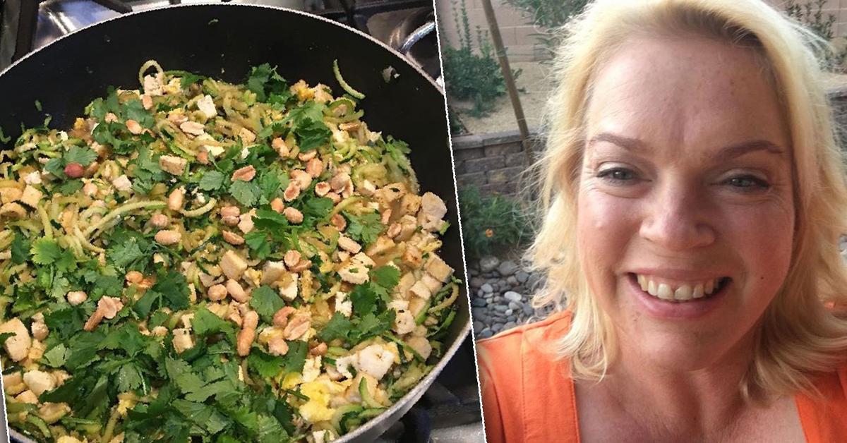 Sister Wives Star Janelle Brown Eats Zucchini Noodles For Diet