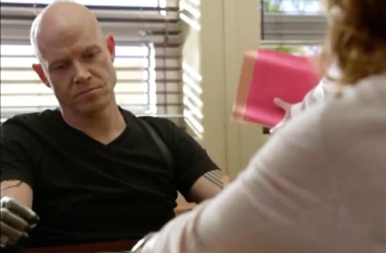 Better Call Saul Actor Cut Off Arm Lied About Being Veteran To Get Roles