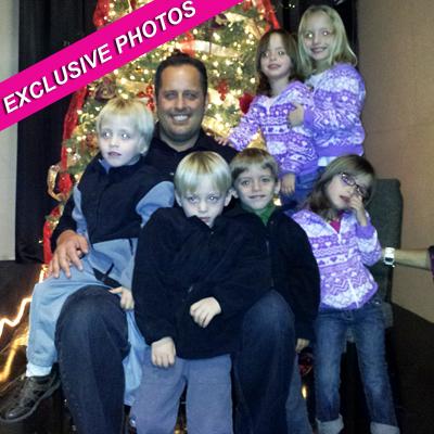 Raising Sextuplets Kids May Get Therapy Over Parents’ Split