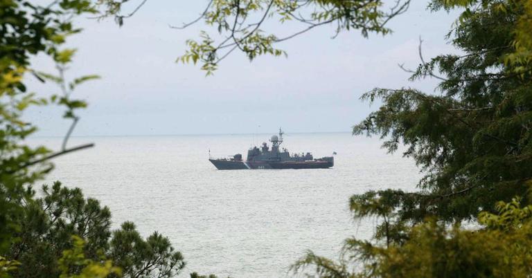 Putin's 'Unstoppable' 7,000mph Nuke-Carrying Warship Nearing UK