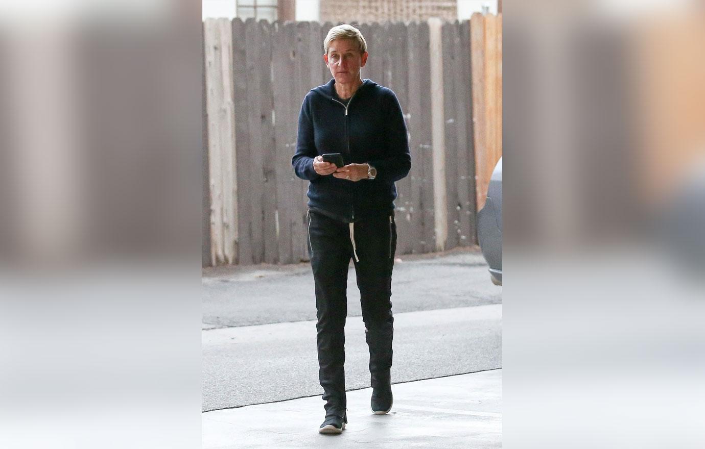 Ellen DeGeneres Seen Crying Moments After Dad’s Death