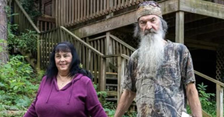 Late Duck Dynasty Patriarch Phil Robertson's Shocking Secrets Revealed
