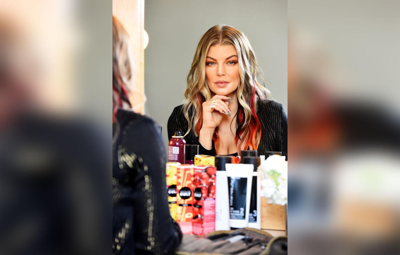 Fergie Rocks SOCOLOR Hair Shades At Long Island Summer Concert