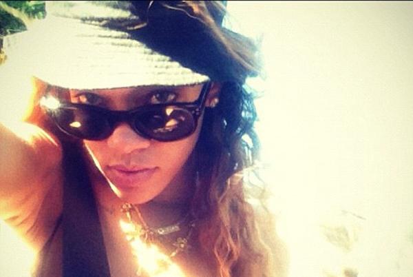 Rihanna Shares Sexy Pics On Instagram