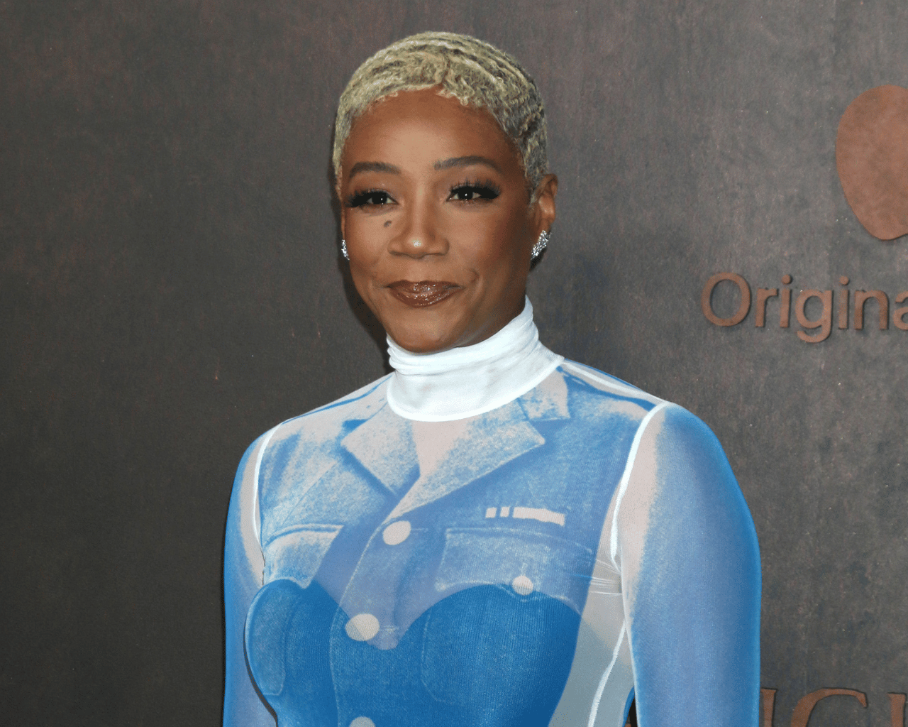 Tiffany Haddish Spotted Kissing New Bitcoin Investor BF Marvin Jones ...