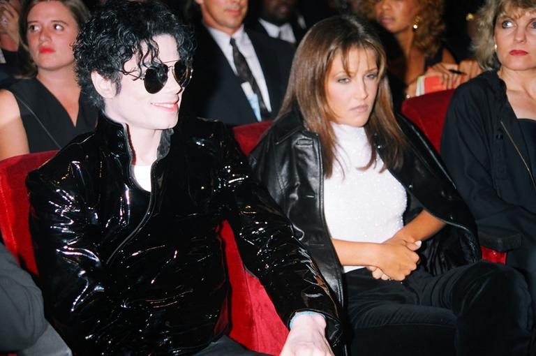 Hotel Hookups & Shocking Affairs — Michael Jackson's Sex Secrets ...