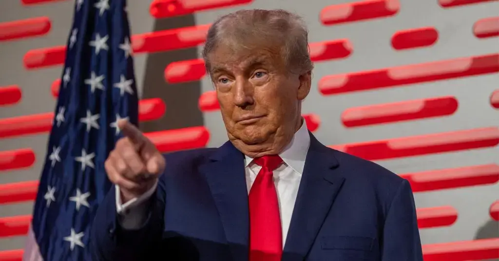 Donald Trump Seemingly Shot In The Ear At Pennsylvania Rally