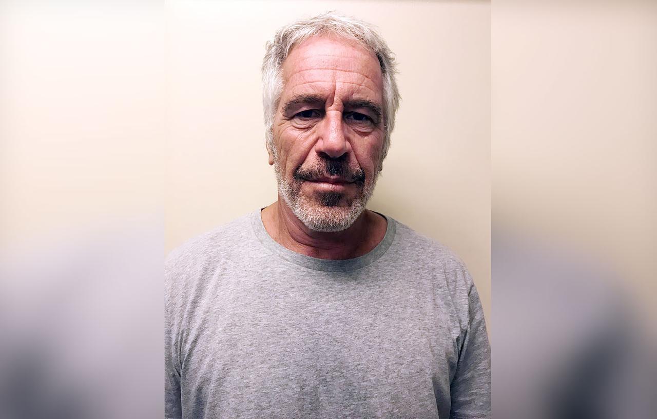 Jeffrey Epstein's Pilot Reveals Relationship With Ghislaine Maxwell Was ...