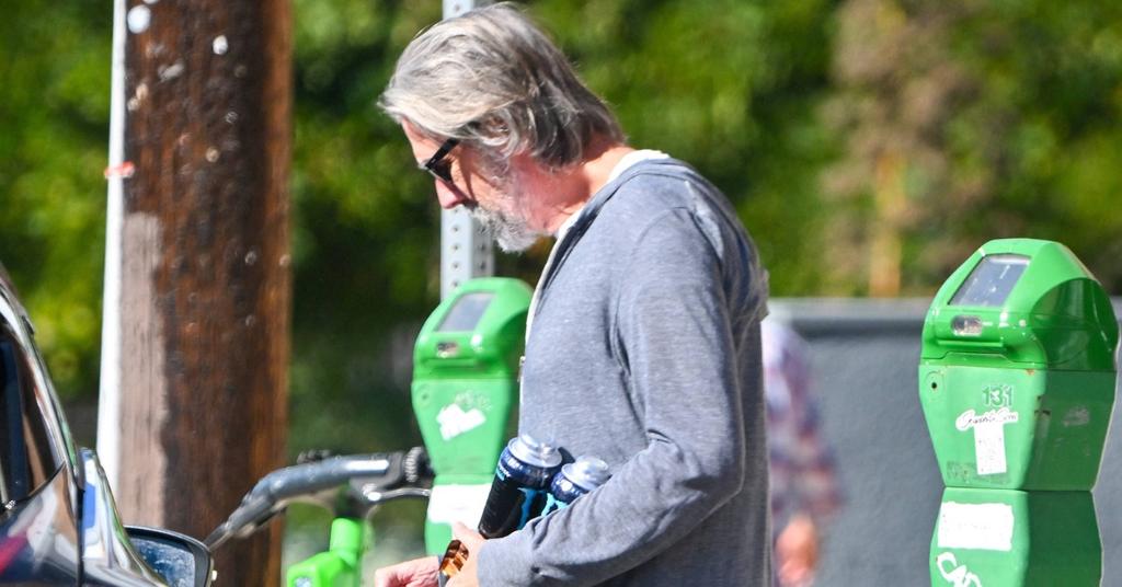 'Succession' Star Alan Ruck Sued Over Pizza Shop Truck Crash