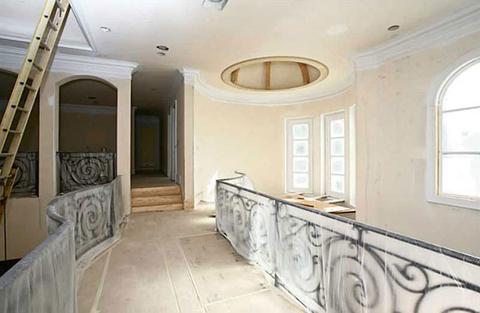 Moving On Up! 'RHOA' Star NeNe Leakes Buys Stunning $2.075 Million ...