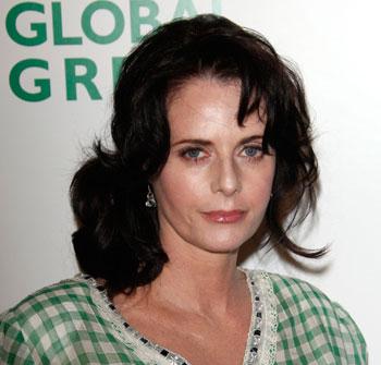 EXCLUSIVE INTERVIEW: An Officer And A Gentleman Star Lisa Blount Lived ...