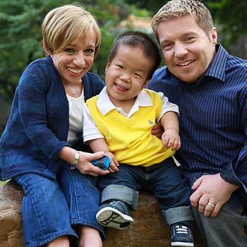 Welcome To The Family! The Little Couple Cried When They Met Adopted ...