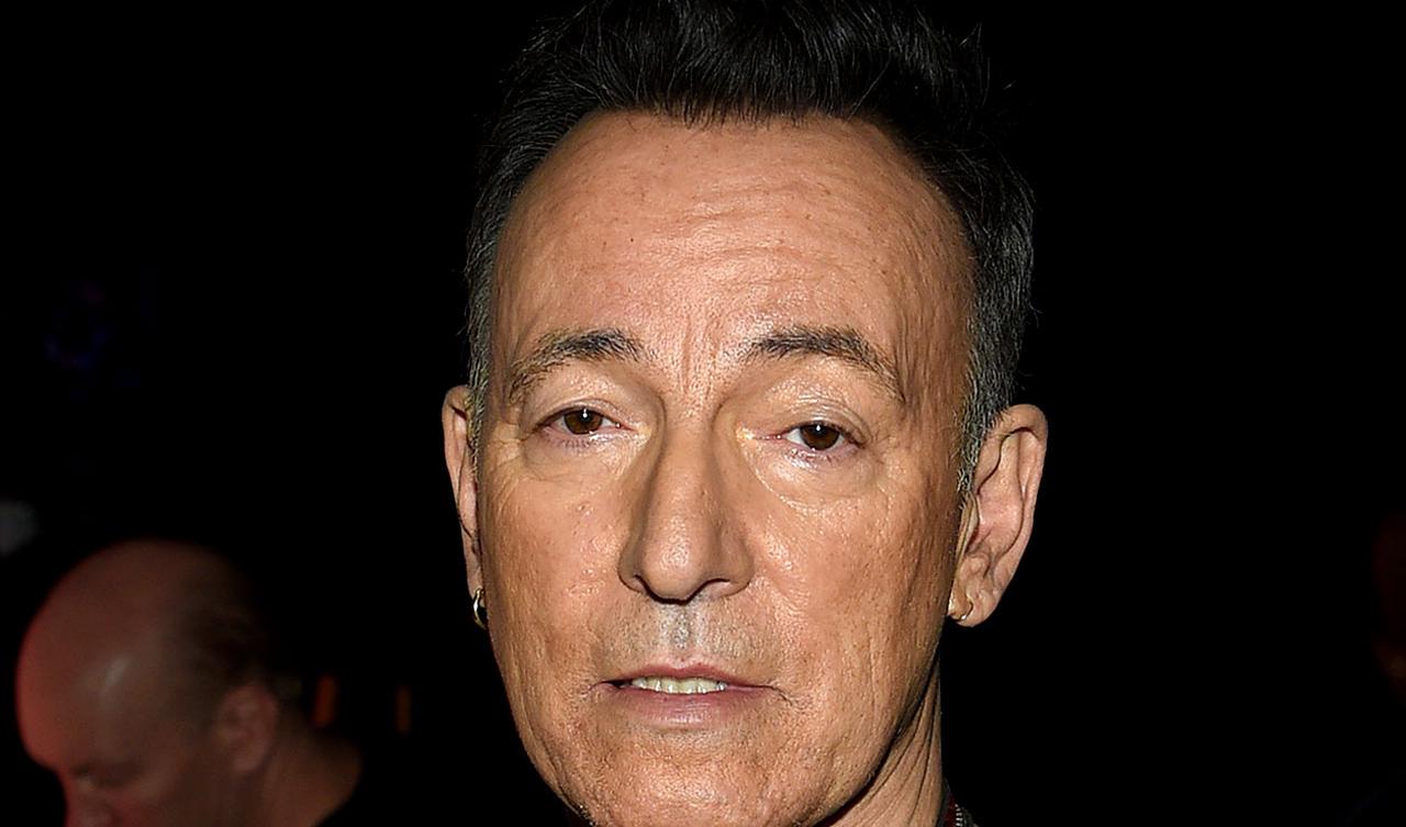 Bruce Springsteen On Medication For Mental Illness After Suffering ...