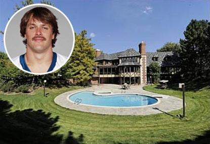 NFL Stars With Super-Sized Homes