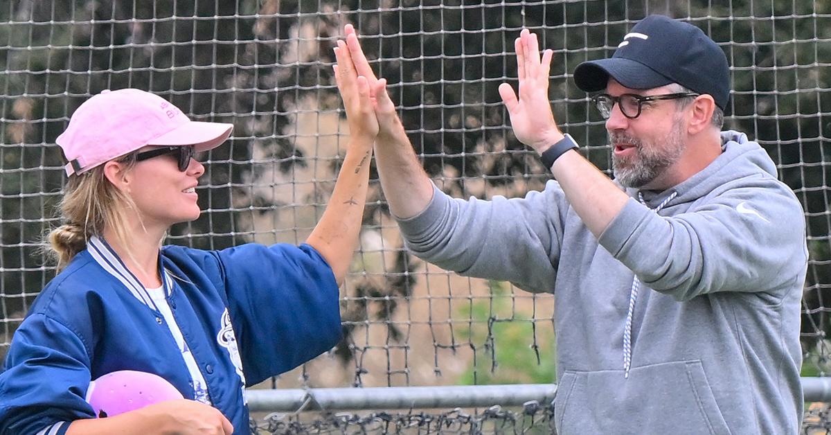 Jason Sudeikis 48 Linked To Ryan Phillippes Ex Elsie Hewitt 27