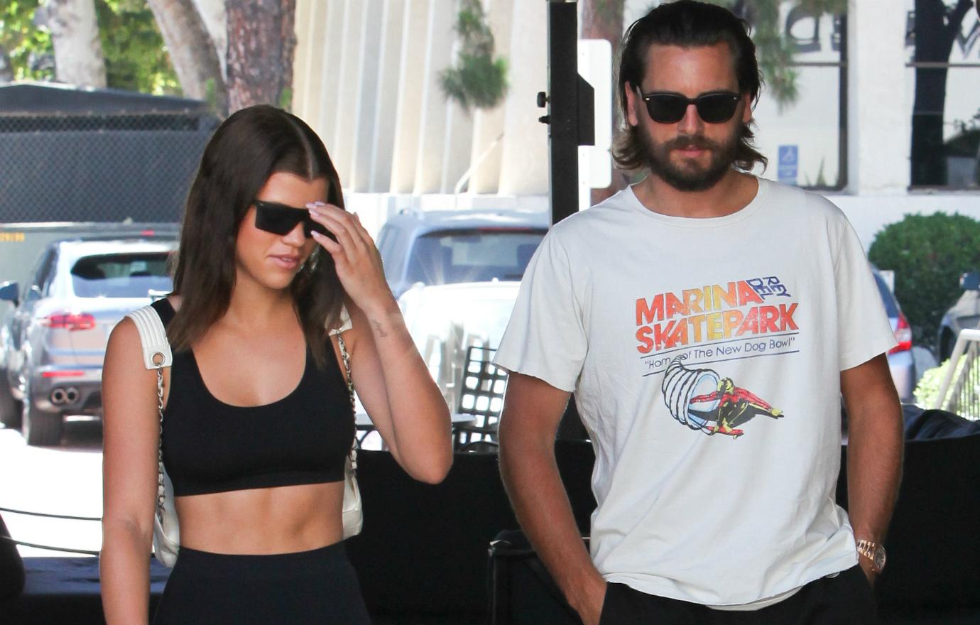 The 25 Best Celebrity Abs In Hollywood