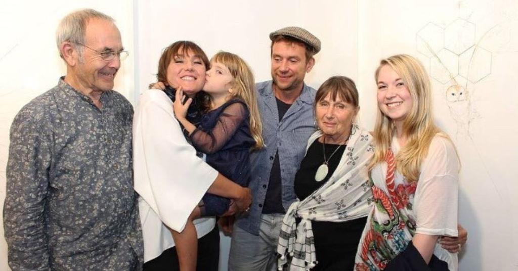 Blur Frontman Damon Albarn ‘Devastated’ by Death of Architect Dad, 85