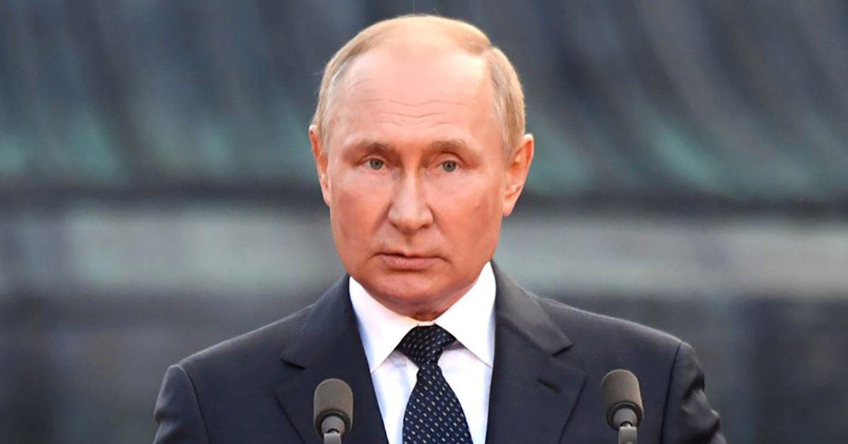 Vladimir Putin To 'Isolate In Bunker' As Flu Outbreak Spreads