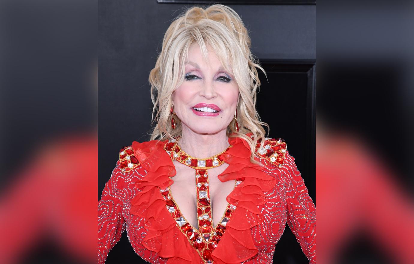 Dolly Parton's Plastic Face Fiasco Revealed In Shocking New Photos