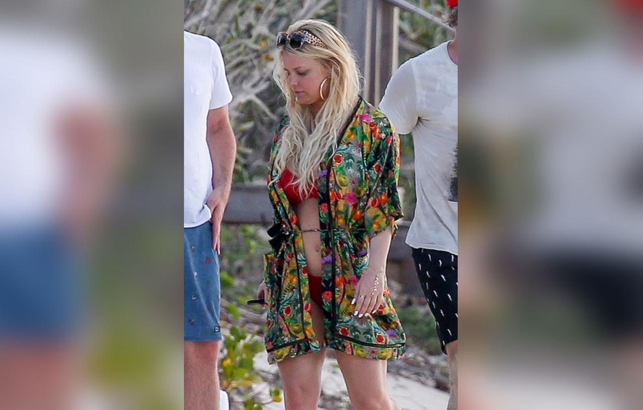 Bahamas Getaway! Jessica Simpson Wears Red Bikini With Eric Johnson
