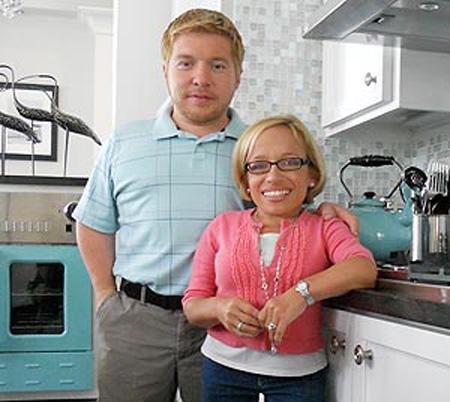 The Little Couple’s Big Dream Comes True: They Adopt A Baby With Dwarfism