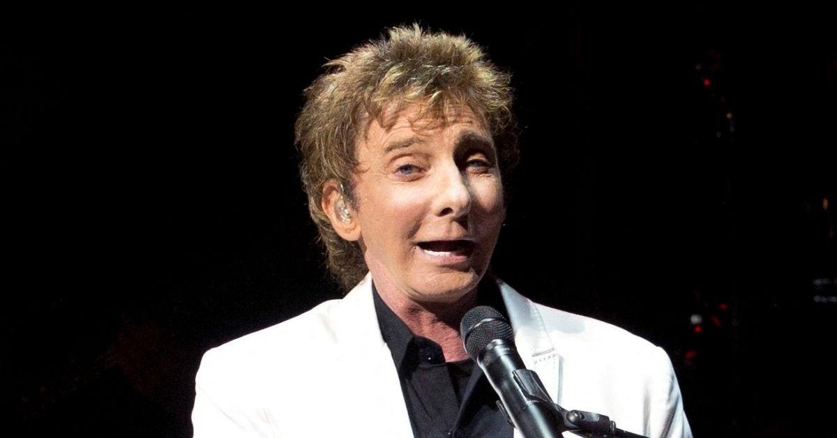 Barry Manilow Determined To Return To Stage Amid Cancer Battle