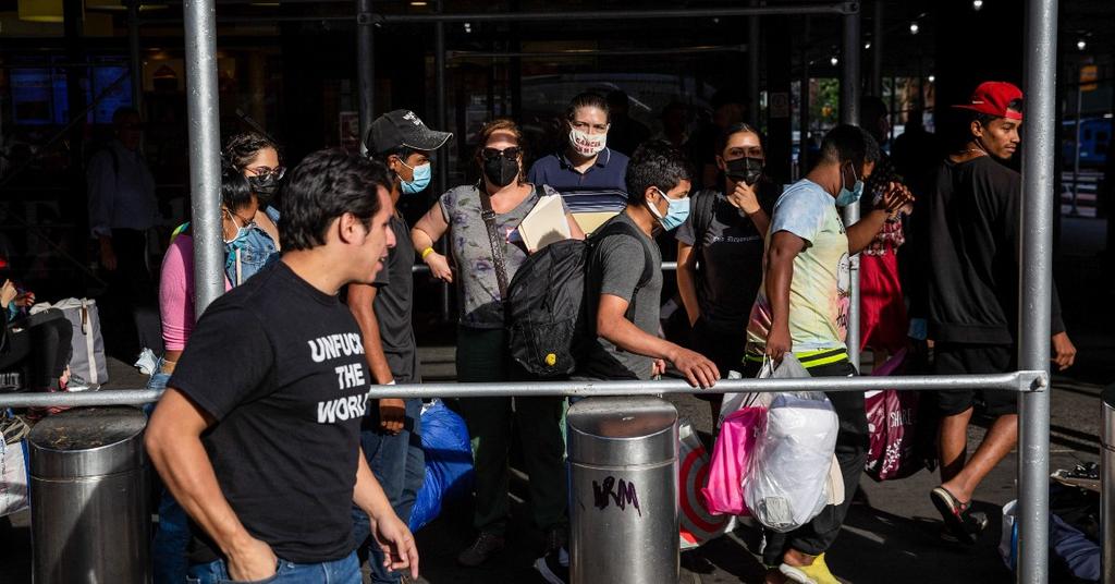 Nantucket Officials Warn Of Possible Migrant Flight In Area