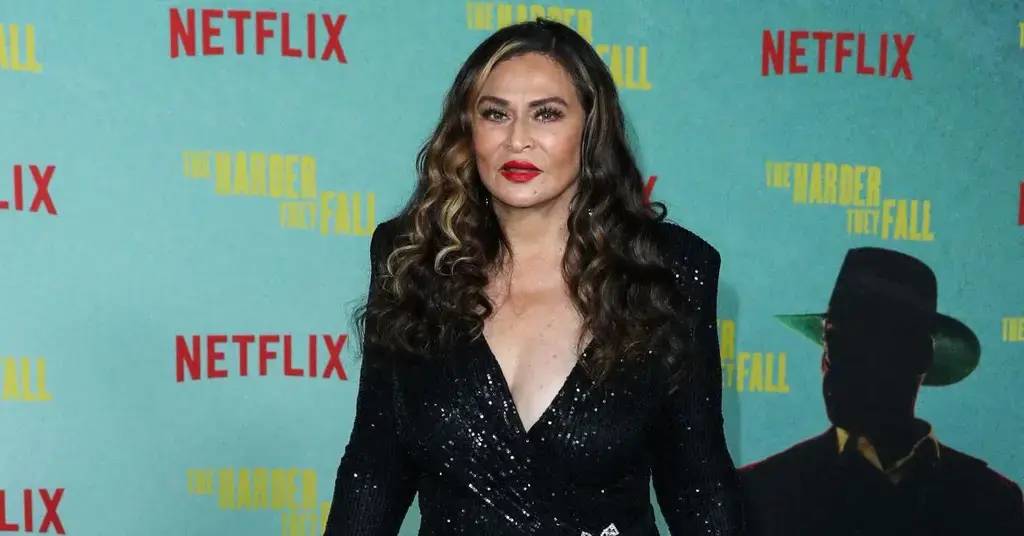Tina Knowles Has 'Wardrobe Malfunction' During Book Tour