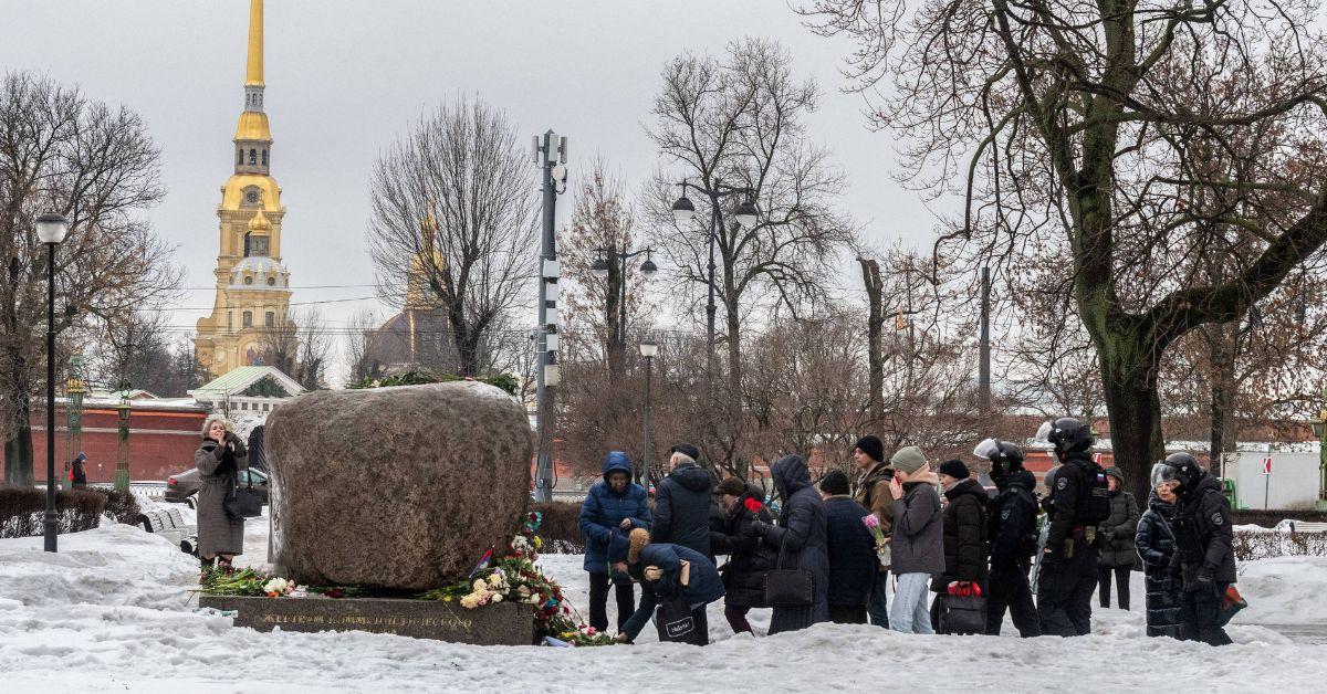 Alexei Navalny's Body Found With Bruises Raising Suspicions of Foul Play