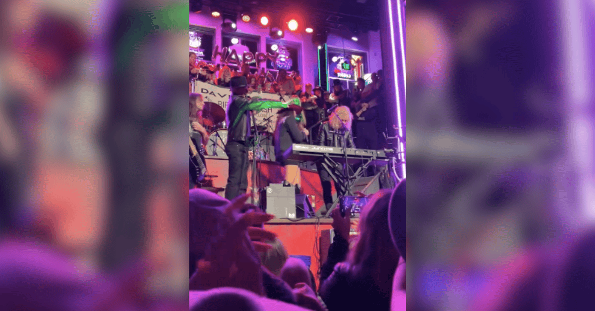 Kid Rock Storms Off Stage at Jon Bon Jovi's Bar After Cursing at Crowd