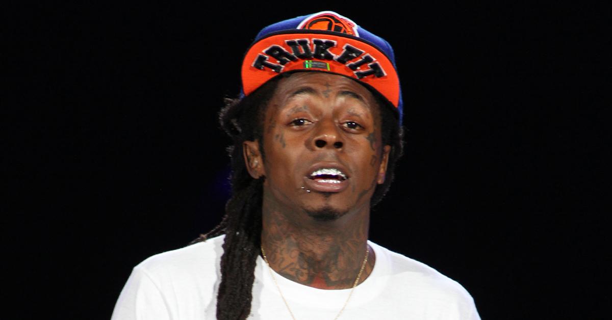 Lil Wayne Suffers Embarrassing Mic Issues During Opening For Beyoncé