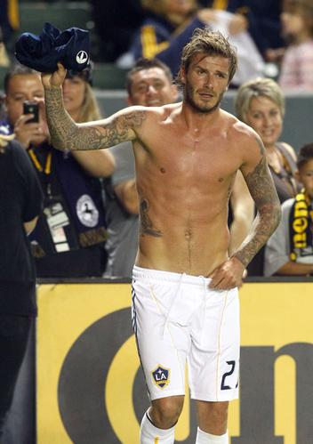 PHOTOS: The Most Athletic Hunks In Trunks!