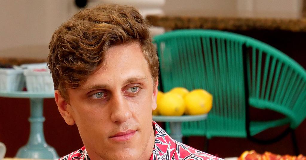 'Temptation Island' Star Evan Smith Claims He Begged Dad's Killer Not ...