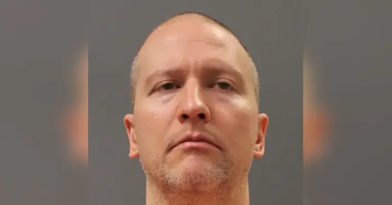 Derek Chauvin Stabbed 22 Times in Prison Attack