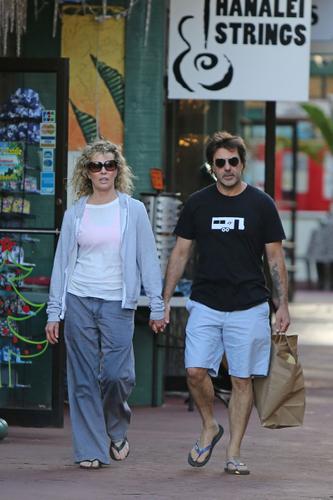 Just Married? Kim Basinger & Boyfriend Seen With Matching Rings