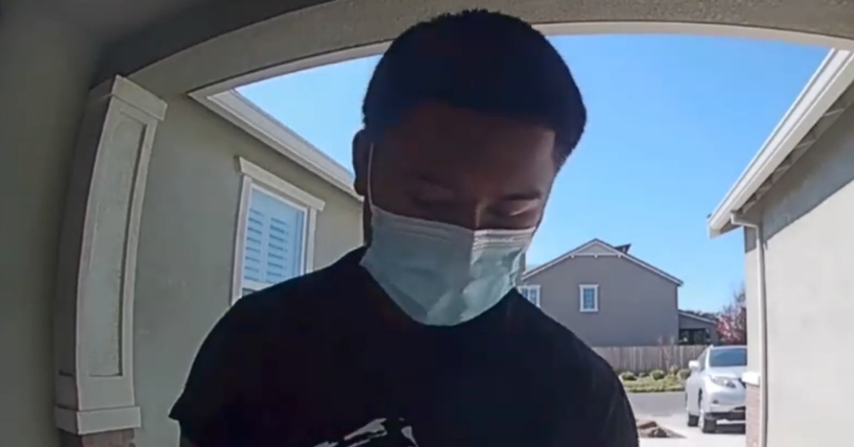 Shocking Video! Armed Suspects Posing As Kids Selling Candy Rob Homeowner