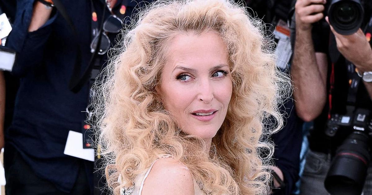 The X Files Star Gillian Anderson 58 Comes Out As Pansexual