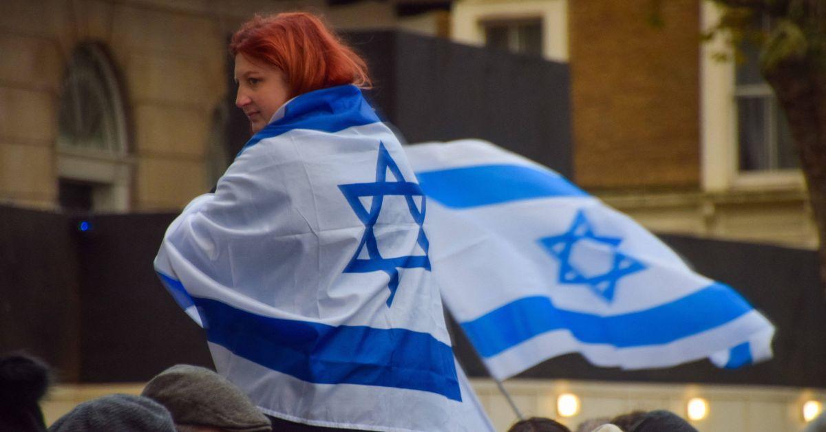 Julianna Margulies Slams Black and LGBTQ Supporters of Palestine