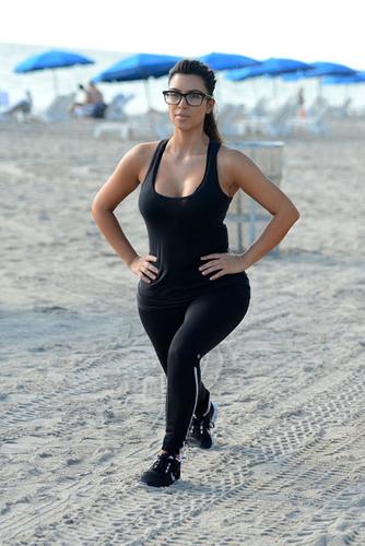 Kim Kardashian Works Out On Miami Beach
