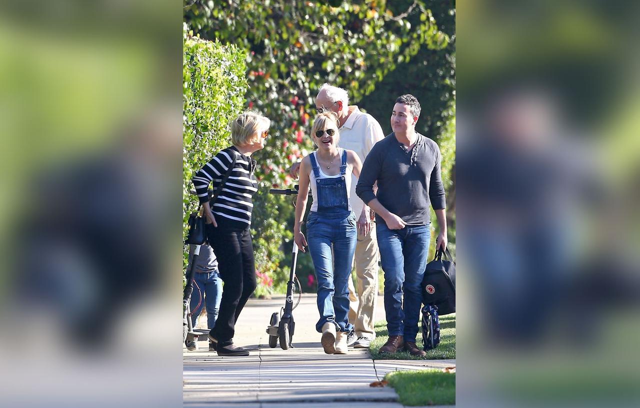 Anna Faris’ New Boyfriend Michael Barrett Spends Super Bowl With Her ...