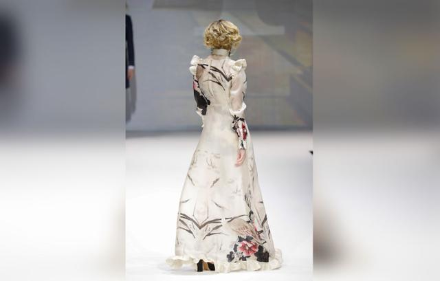 All Grown Up! Kelsey Grammer's Daughter Mason Makes Modeling Debut With ...