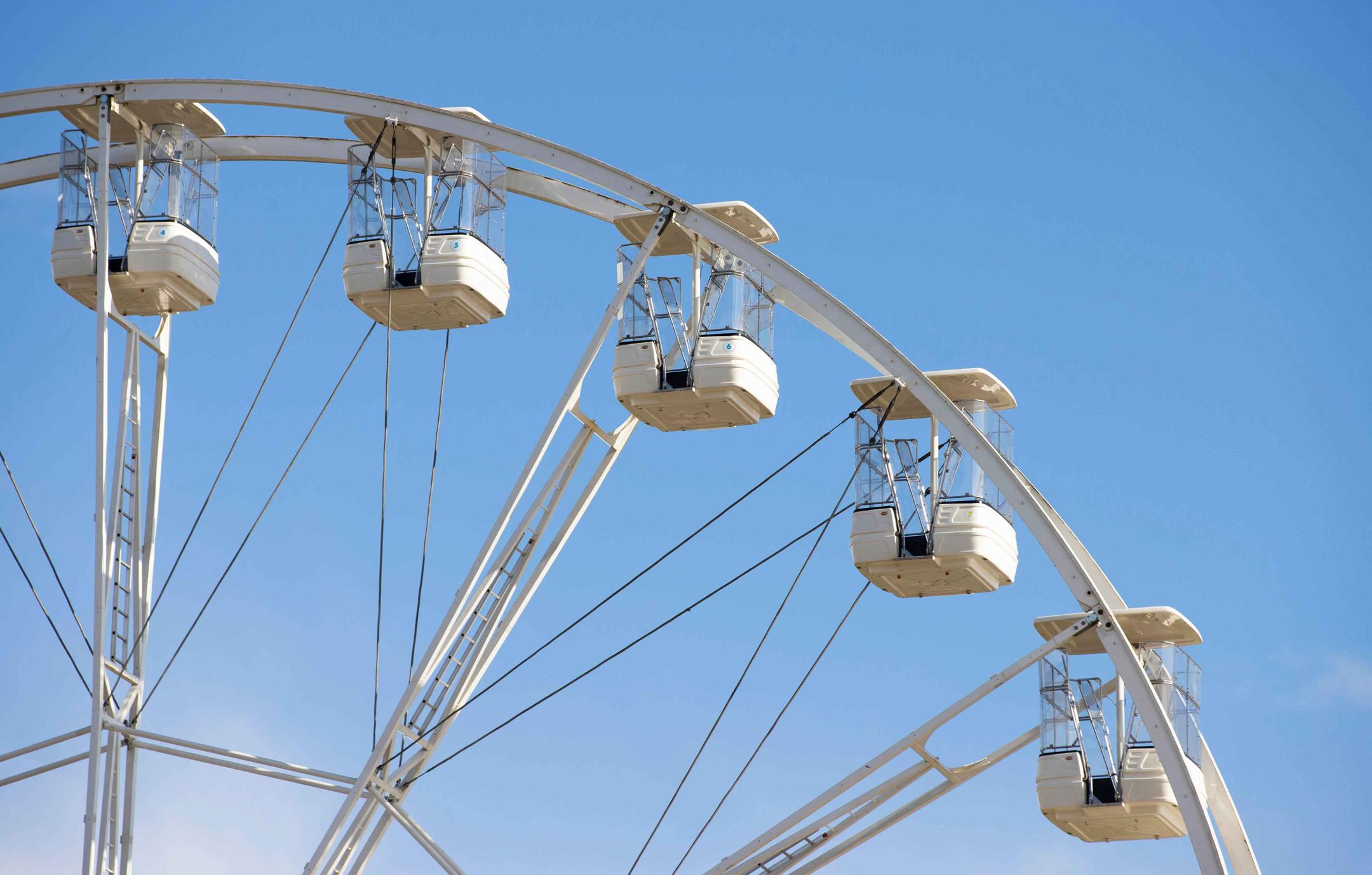 Drone Video Shows Amusement Park Riders Being Rescued Off 400-Foot ...