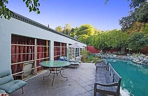 Oscar-Winning Actor Jared Leto Drops $5 Million On Ex-Military Complex ...