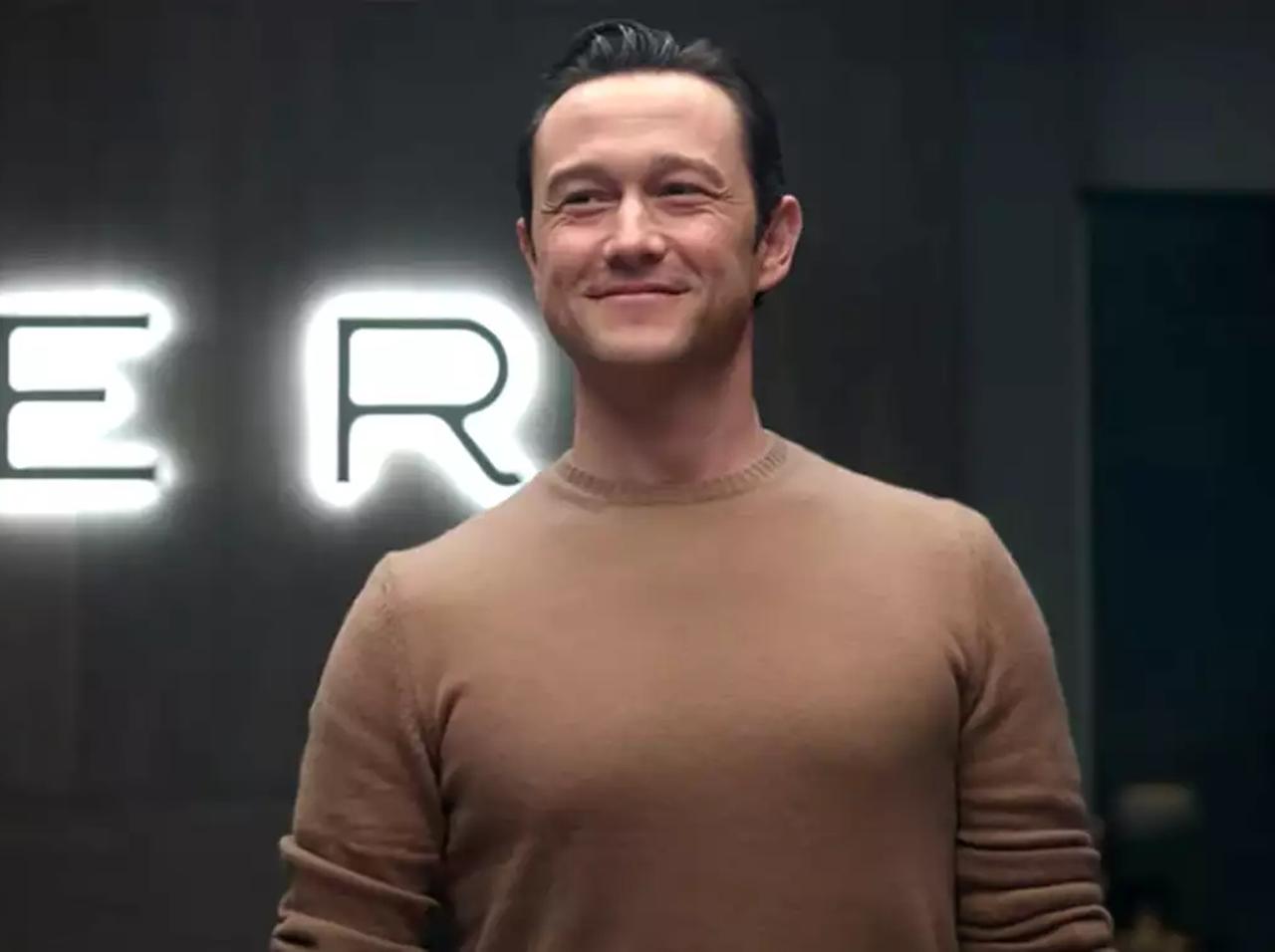 Joseph Gordon-Levitt's Hair Transformation, Expert Speaks Out