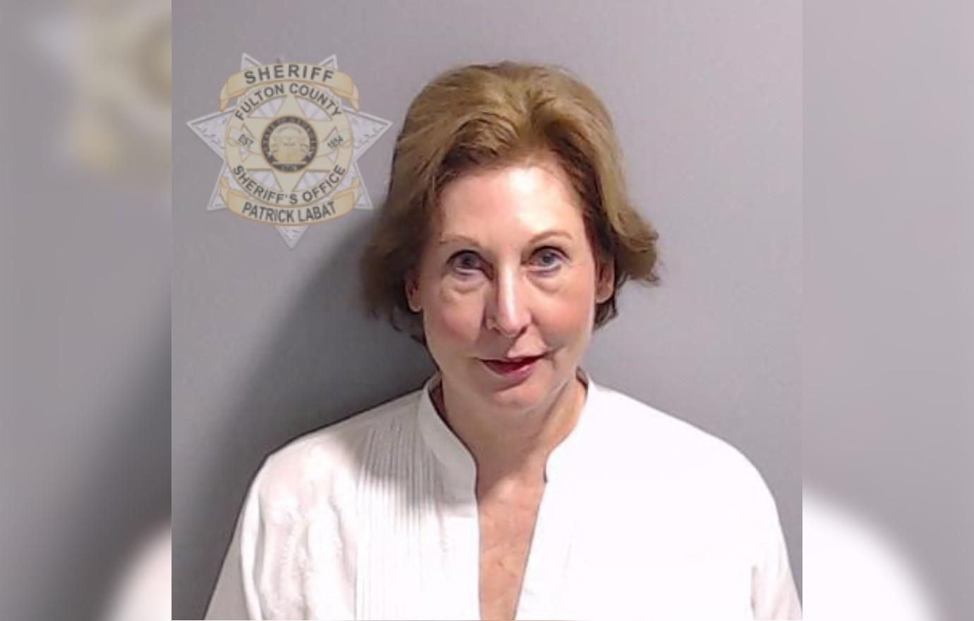 Trump Conspiracy-Peddling Lawyer Sidney Powell Sold Off $1.4 Million ...