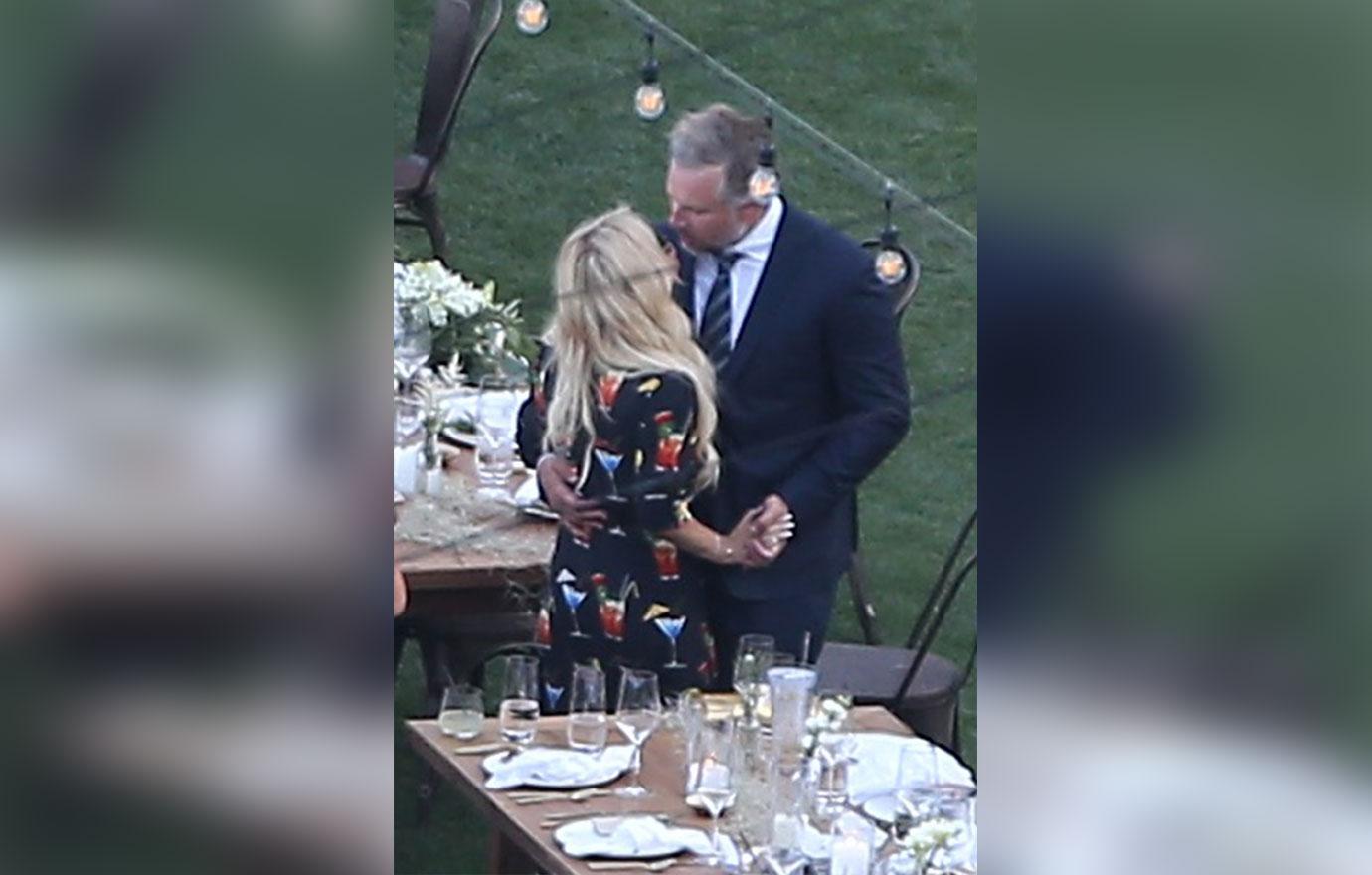 Jessica Simpson Tells Husband Eric Johnson: Stay Fat It’s Sexier!